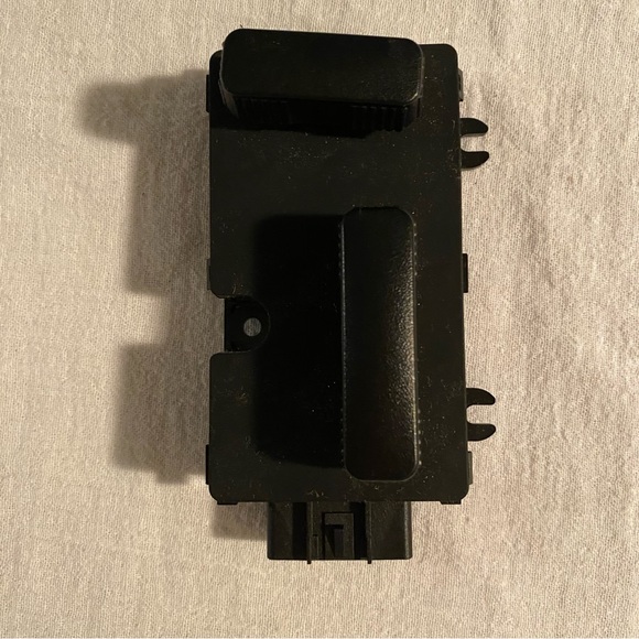 Other | 1997207 Cadillac Chevy Gmc Driver Side Power Seat Adjuster ...